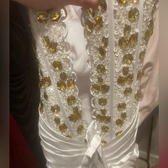 kiss kiss formal | Dresses | Kiss Kiss Formal White And Gold Jewels ...